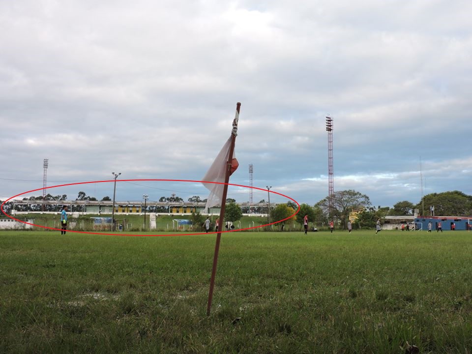 Canchas separadas por un paredón – ESTADIOS DE ARGENTINA